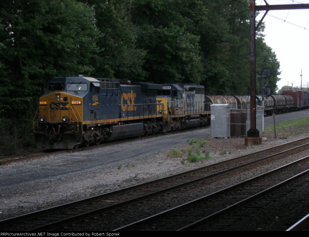 CSX Q300 in the Yard with YN1 SD40-2 #8404